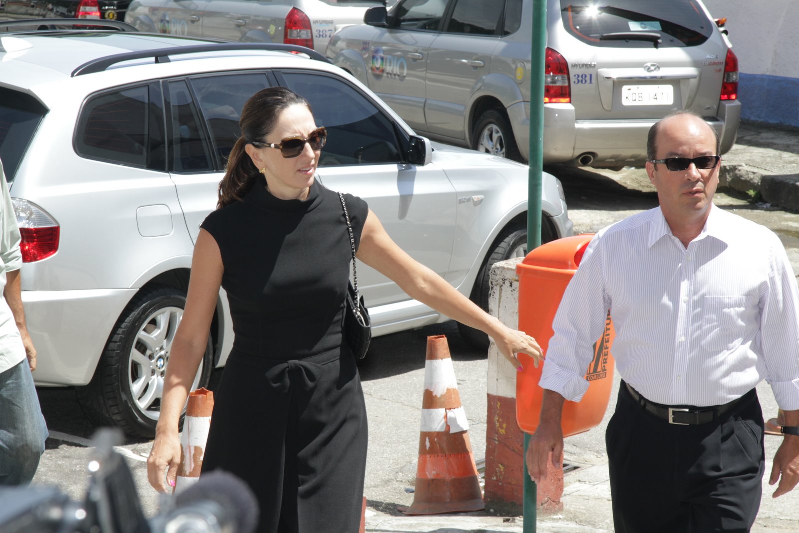 Artistas e Autoridades participam do velório de Lily Marinho - OFuxico