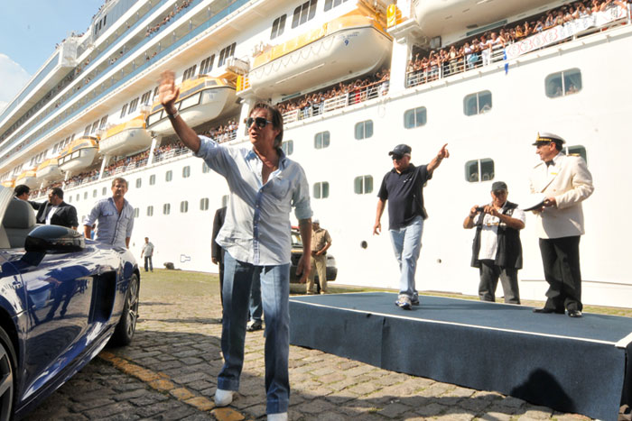 Roberto Carlos embarca para mais uma temporada de Emoções em Alto Mar ...