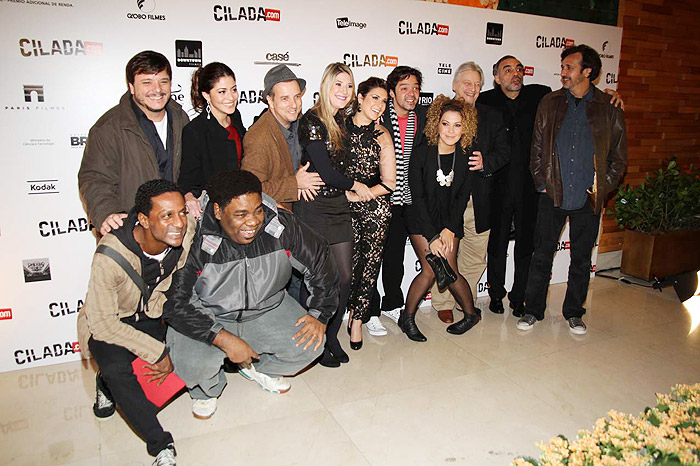 Fernanda Paes Leme e Bruno Mazzeo comandam pré-estreia do filme Cilada ...