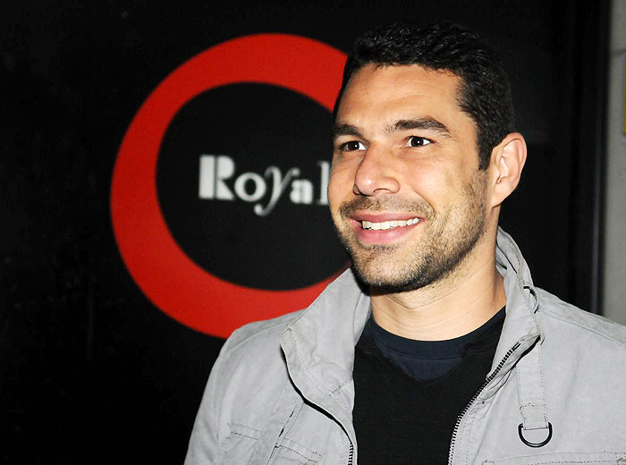 Marcus Buaiz prestigia show de MV Bill, em São Paulo. Álbum de fotos ...