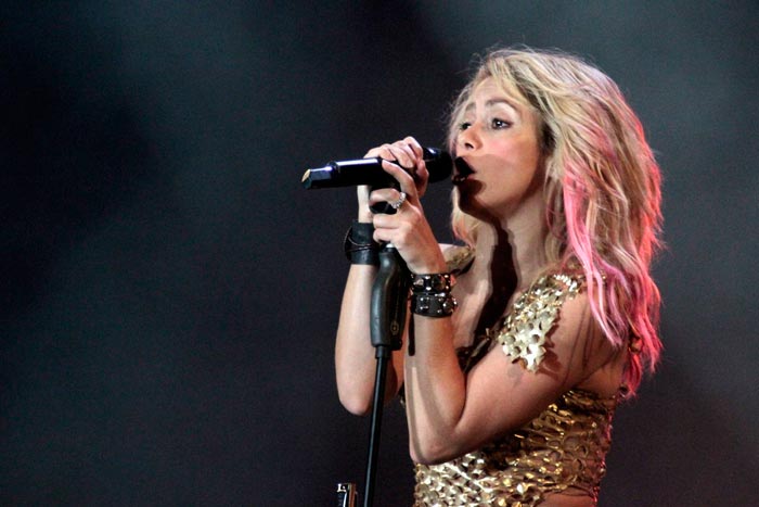 Rock in Rio: Shakira mexe a cadeira e canta País Tropical com Ivete - O ...