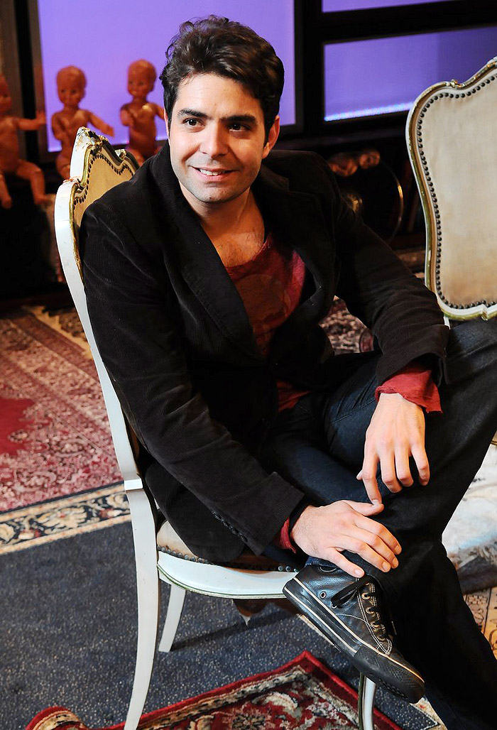 Mel Lisboa vai a teatro com Felipe Roseno. Veja as fotos! - OFuxico