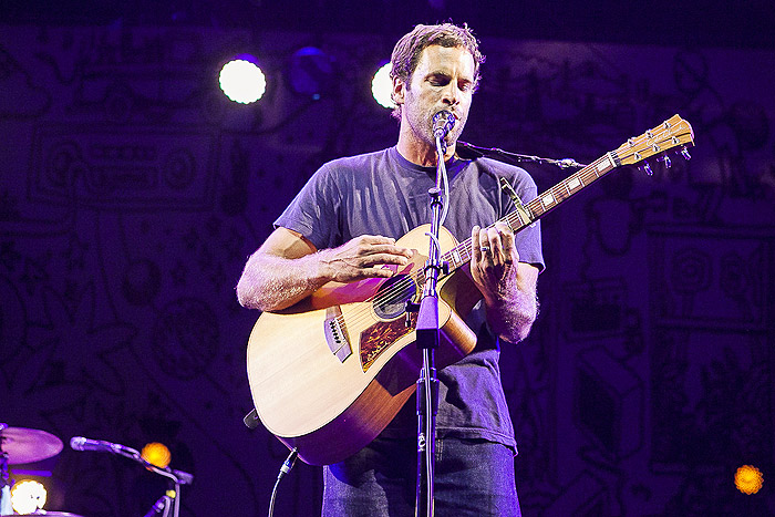 Ana Maria Braga vai com o namorado ao show de Jack Johnson - O Fuxico