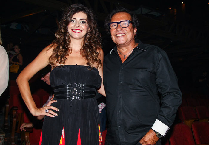 Na companhia da namorada, Wolf Maya reestreia As Noviças Rebeldes - OFuxico