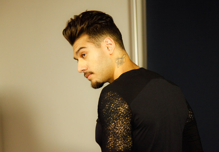 Uau! Lucas Lucco posa saradão para ensaio fotográfico - OFuxico