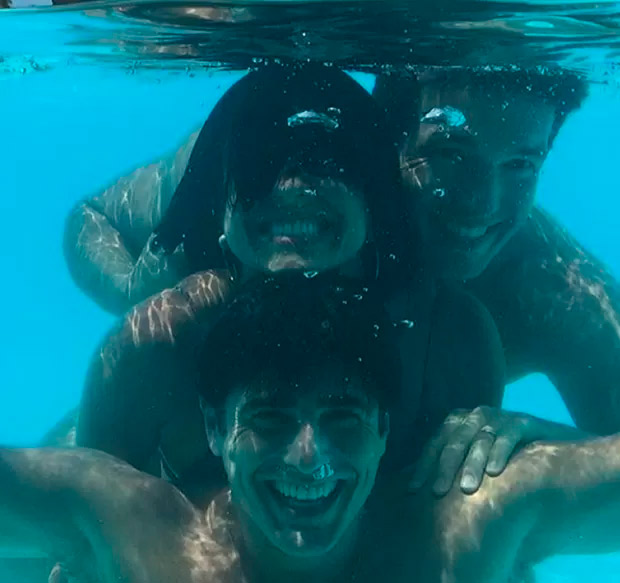 Reynaldo Gianecchini posta foto só de sunga - OFuxico