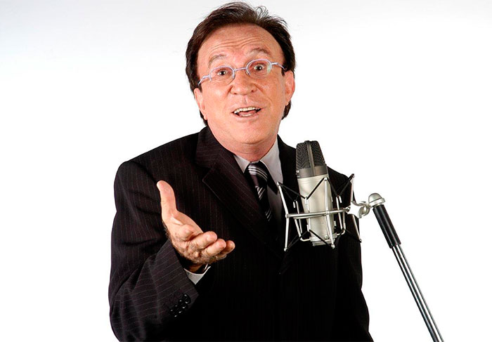 Moacyr Franco apresenta show em São Paulo - OFuxico