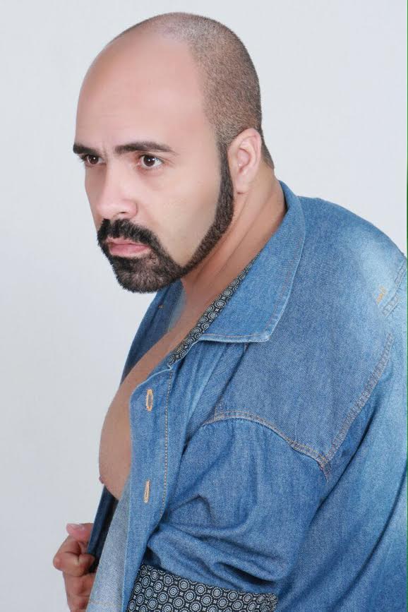 Rodrigo Oliver exibe sensualidade em ensaio - OFuxico