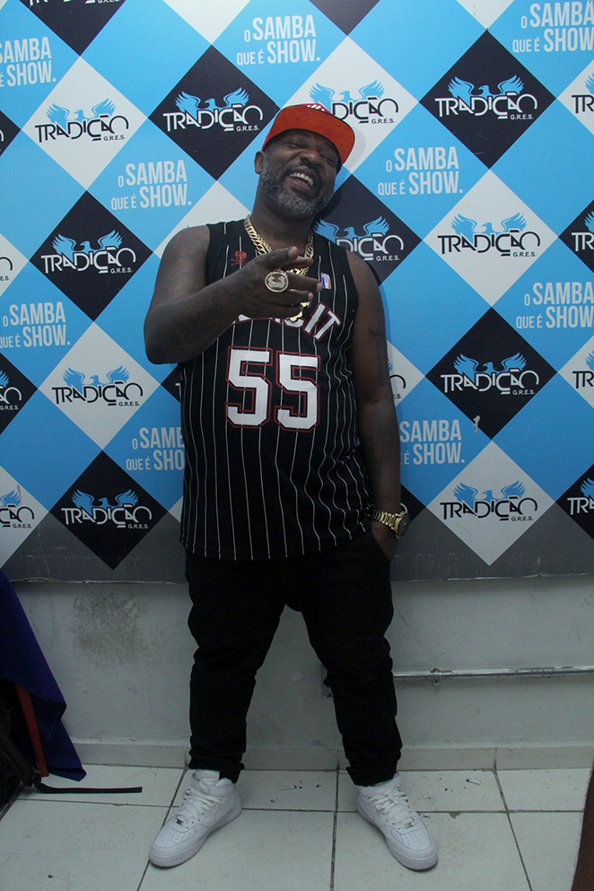 Mr. Catra comemora mais um ano de vida ao lado dos filhos - OFuxico