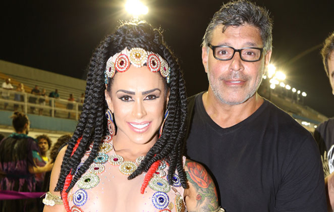 Fabi Frota usa modelo justo e tranparente em ensaio de agremiação - OFuxico