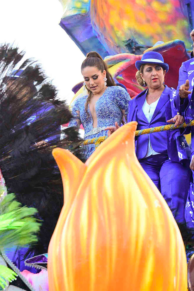 Ju Isen, Gil Jung e Kefera arrasam em desfile pela Nenê de Vila Matilde ...