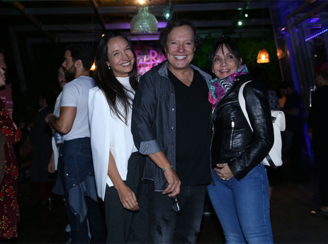 Time de famosos prestigia estreia de peça de Wolf Maya - OFuxico