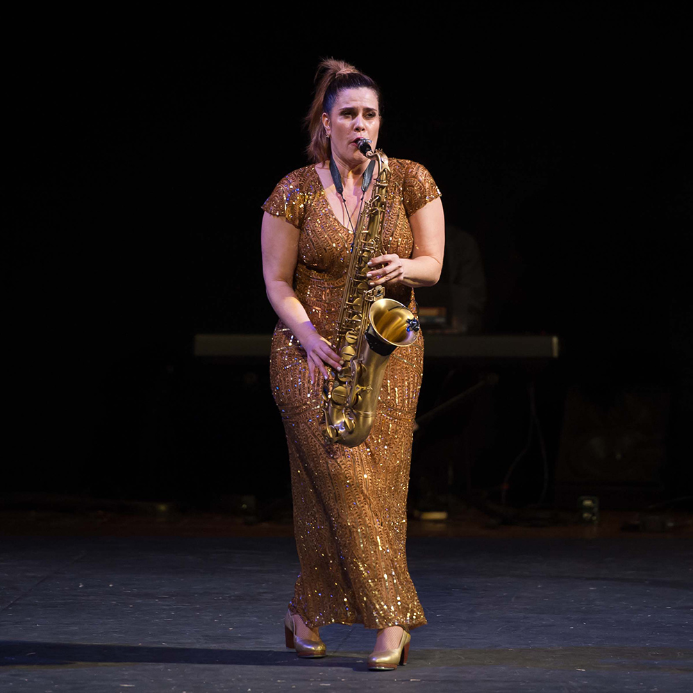 Confira quais famosos estiveram no Brasil International Tap Festival ...