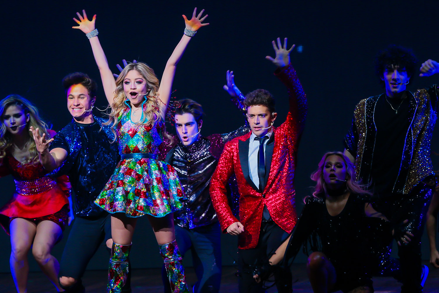 Público lota show de Sou Luna. Vem ver! - OFuxico