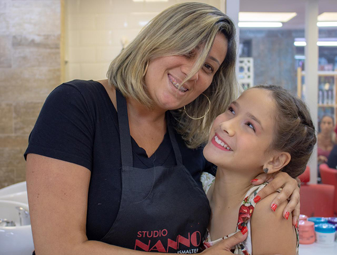 Clara Galinari, de Espelho da Vida, tem dia de princesa - OFuxico