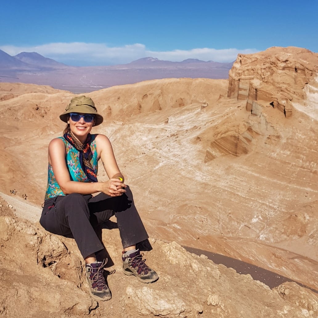 Michelle Loreto curte férias no deserto do Atacama no Chile - OFuxico