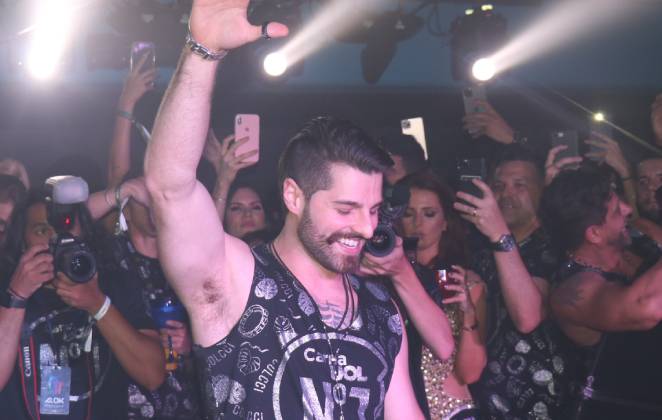 Carnaval 2020: Alok dá beijão em Romana antes de show no Rio - OFuxico