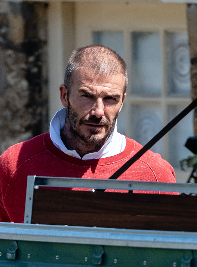 Careca? David Beckham aparece com falhas no cabelo - OFuxico