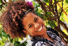 Ex-BBB Janaína visita O Fuxico e diz estar pronta para posar nua - OFuxico