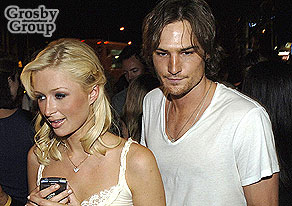 Paris Hilton e Lucas Babin são flagrados em clima romântico - OFuxico