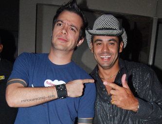 Ex-BBB André Cowboy visita Max Porto, no Rio - OFuxico