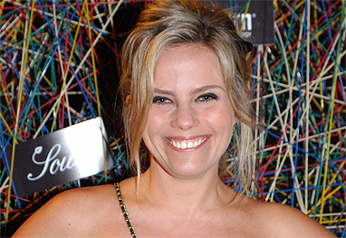 Maria Cândida lança DVD 12 Mulheres - OFuxico