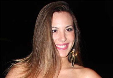 Ex-BBB Michelly Crisfepe cria coleção de roupas teen - OFuxico