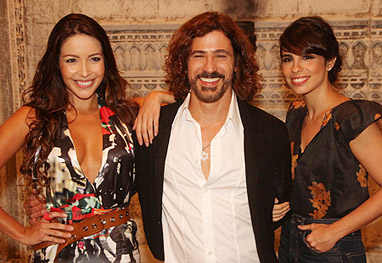 Renata Dominguez, Leonardo Brício e Maria Ribeiro apresentam a ...