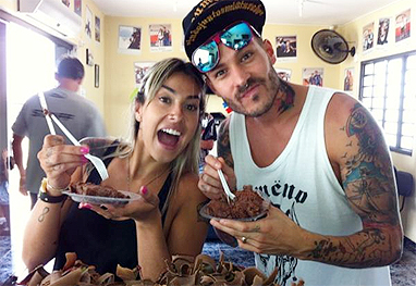 Mulheres Ricas: Lydia Sayeg lança linha de colares VIDA - OFuxico