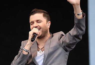 Mauricio Manieri inicia temporada de shows em São Paulo - OFuxico