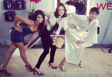 Xuxa requebra com 'empreguete' nos bastidores de Cheias de Charme - OFuxico