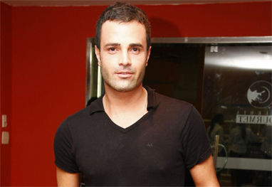 Rodrigo Phavanello conta como a carreira musical o ajuda como ator ...