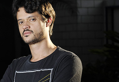 Álamo Facó se distancia da imagem cômica com personagem de Amor à Vida ...