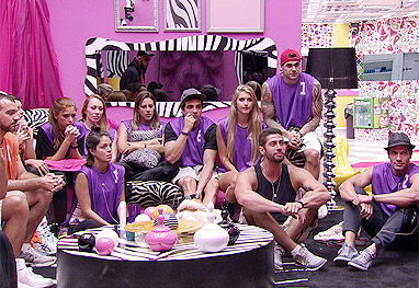 BBB14: Saiba tudo o que rolou na casa de noite e na madrugada - OFuxico