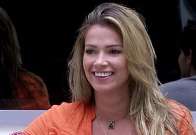 Fani Pacheco será ex BBB evangélica em série do canal Viva - OFuxico