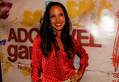 Maria Maya realiza pré-estreia de peça da qual é diretora - OFuxico