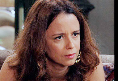 Dani Barros faz aulas de fono por conta de personagem - OFuxico