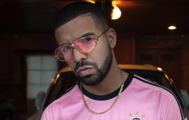 Drake recebe R$ 58 mil por 2 minutos em evento - OFuxico