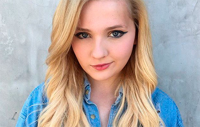 Abigail Breslin compartilha história pessoal no Instagram - OFuxico