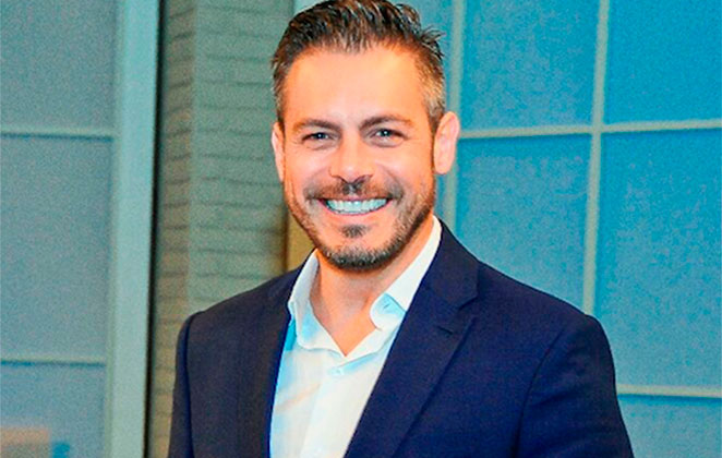 Luigi Baricelli celebra seu reality na Band - OFuxico