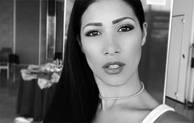 Simaria Mendes arrasa no carão para foto e recebe elogios - OFuxico