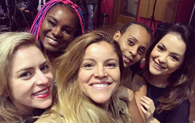 Rouge libera vídeo acústico de música - OFuxico