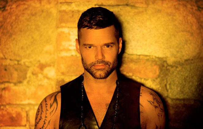 Ricky Martin apresenta novo single em Dubai - OFuxico