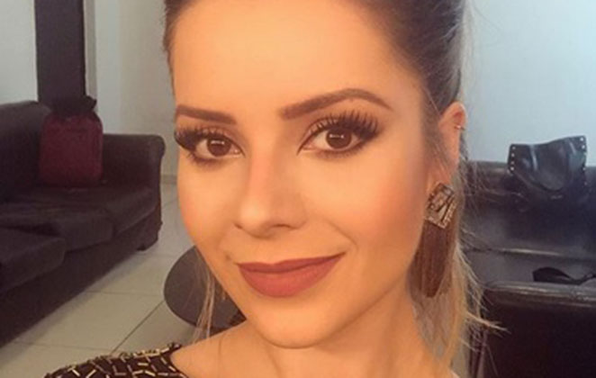 Sandy exibe duas novas tatuagens em show - OFuxico