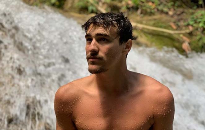 Bruno Montaleone posa sem camisa para celebrar aniversário - OFuxico