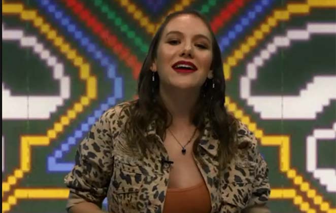 Becca Pires faz um plantão dos famosos no Blá Blá MTV Hits - OFuxico