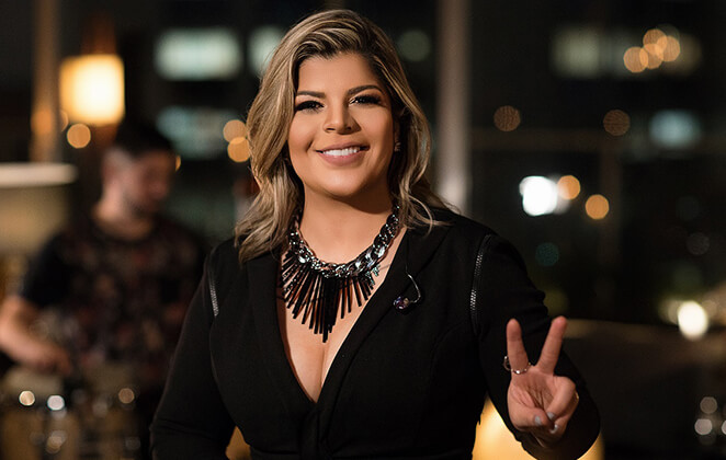 Paula Mattos lança o EP Copo e Alma, composto por 5 faixas - OFuxico