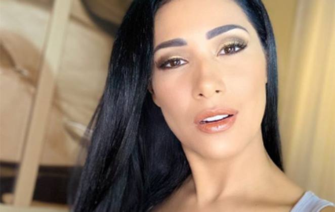 Simaria ousa no decote e no carão em foto e web elogia - OFuxico