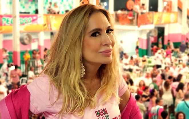 Cantora Rosemary recebe homenagem por sua carreira - OFuxico