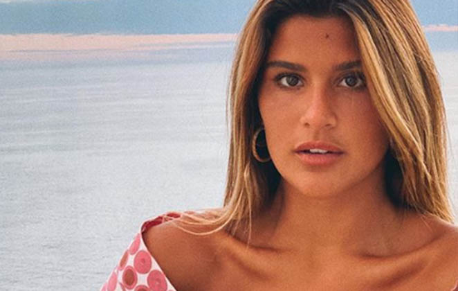 Giulia Costa ostenta cinturinha em foto tirada em Noronha - OFuxico
